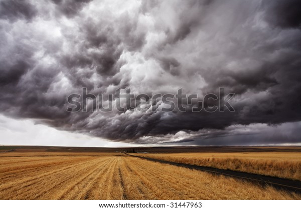 Storm Front Huge Thundercloud Above Fields Stock Photo 31447963 ...