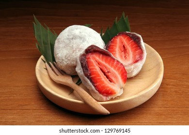 Strawberry Dango Stock Photo 129769145 | Shutterstock