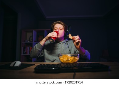 1,829 imágenes de Gamer eating - Imágenes, fotos y vectores de stock ...