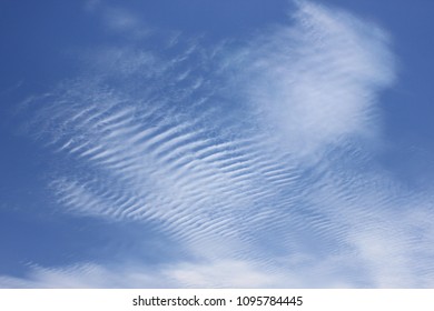 Stringy Clouds Blue Sky Stock Photo 1095784445 | Shutterstock