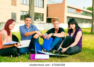 Students Sitting Grass Learning Stock Photo 673365358 | Shutterstock