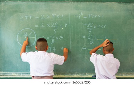 648 Hard math problem Images, Stock Photos & Vectors | Shutterstock