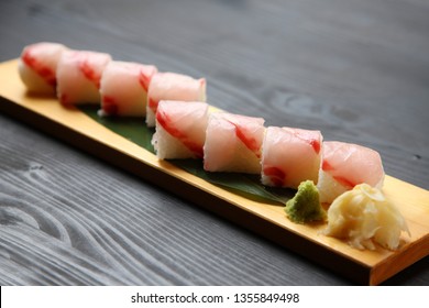 142 Red snapper nigiri Images, Stock Photos & Vectors | Shutterstock