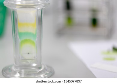 72 Preparative thin layer chromatography Images, Stock Photos & Vectors ...