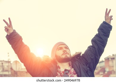1,965,668 Lifestyle people urban Images, Stock Photos & Vectors ...