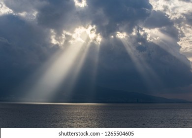 Suns Rays Over Sea Stock Photo 548635273 | Shutterstock