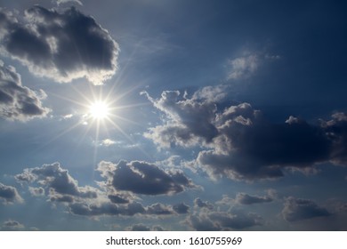 Storm Clouds Parting Reveal Sun Foto stock 16156123 | Shutterstock