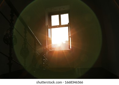 7,463 Ray light coming out Images, Stock Photos & Vectors | Shutterstock
