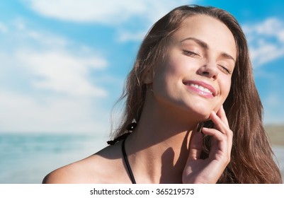 125,698 Model face beach Images, Stock Photos & Vectors | Shutterstock