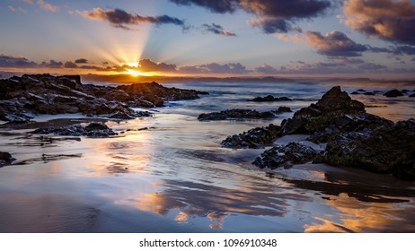 274 Sunrise snapper rocks Images, Stock Photos & Vectors | Shutterstock