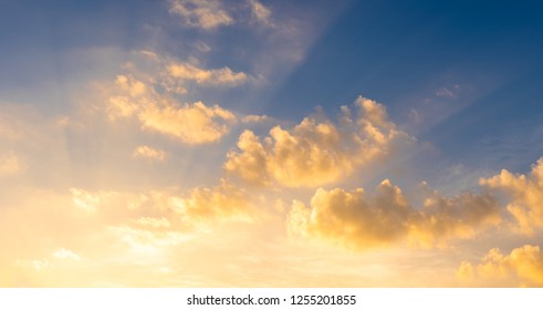 215,421 Cloud warm sky background Images, Stock Photos & Vectors ...
