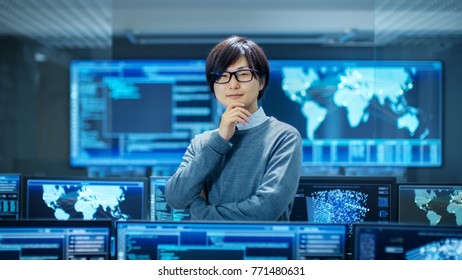 Young Female Government Employee Wearing Glasses Stock Photo 669170791 ...