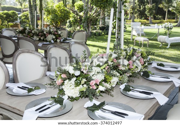 Photo de stock Table décorée pour la réception de 374012497 | Shutterstock