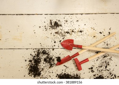 35,999 Dirt table Images, Stock Photos & Vectors | Shutterstock