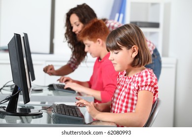 Teacher Children Learning Use Computer Stock Photo 62080993 | Shutterstock