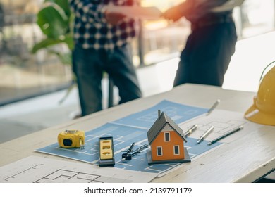 1,533 Tabletop training Images, Stock Photos & Vectors | Shutterstock