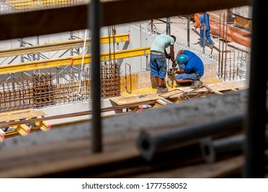 Teamwork Construction Workers Working On Construction Stock Photo ...