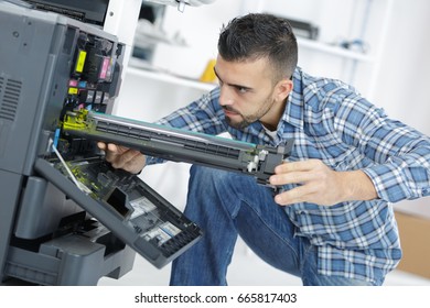 3,152 Printer Fixing Images, Stock Photos & Vectors | Shutterstock