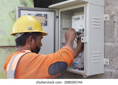 602 Kilowatt man Images, Stock Photos & Vectors | Shutterstock