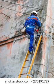45,114 Telecommunications engineer Images, Stock Photos & Vectors ...