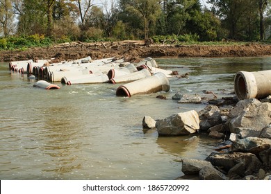 2,225 Temporary Bridge Images, Stock Photos & Vectors | Shutterstock