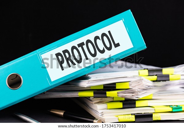 Protocol binder : 232 photos et images de stock | Shutterstock