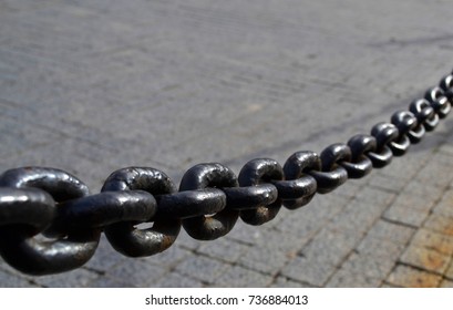 Thick Chain Stock Photo 736884013 | Shutterstock