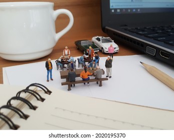1,051 Secretary stuff Images, Stock Photos & Vectors | Shutterstock