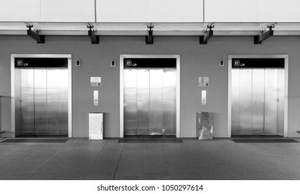 Three Elevators Lobby Stock Photo 1050297614 | Shutterstock