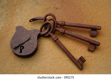 Three Rusty Keys Lock Stock Photo 390175 | Shutterstock