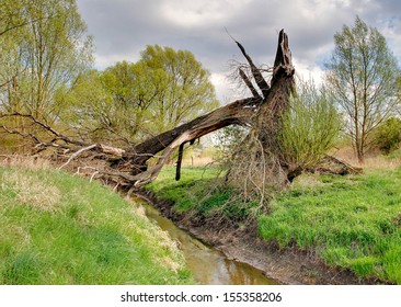 7 Sunder storm Images, Stock Photos & Vectors | Shutterstock
