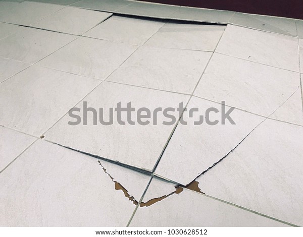Tile Floor Exploded Cracked Because Used 스톡 사진(지금 편집) 1030628512