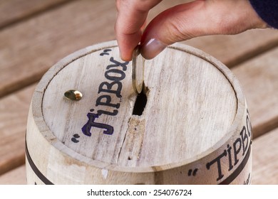 5,114 Give a tip Images, Stock Photos & Vectors | Shutterstock