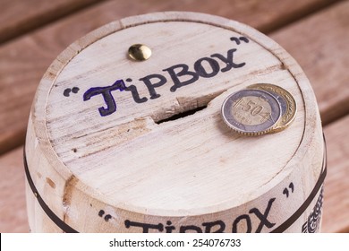 Tip box 13,290 รายการ ภาพ ภาพสต็อกและเวกเตอร์ | Shutterstock