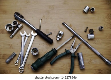 30,532 Mechanics table Images, Stock Photos & Vectors | Shutterstock