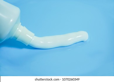 Toothpaste Light Blue Background Stock Photo 1070260343 | Shutterstock