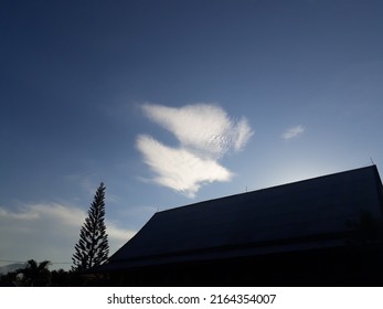 12,352 Cloud tooth Images, Stock Photos & Vectors | Shutterstock