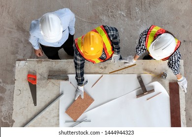 21,632 Construction workers top view Images, Stock Photos & Vectors ...