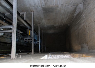 290 Elevator Inside Top View Images, Stock Photos & Vectors | Shutterstock