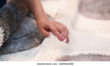 7,191 Hands touching fabric Images, Stock Photos & Vectors | Shutterstock