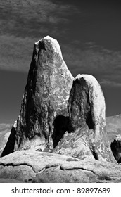 Towering Example Types Rocks Found Alabama Stock Photo 89897689 ...