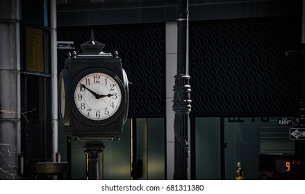 Town Square Clock Stock Photo 681311380 | Shutterstock