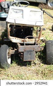 531 Broken lawn mower Images, Stock Photos & Vectors | Shutterstock