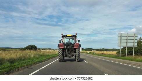 117,990 Tractor on road Images, Stock Photos & Vectors | Shutterstock