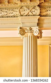 129 Ionic capital column scrolling Images, Stock Photos & Vectors ...