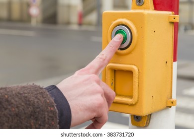 Traffic Light Button Stock Photo 555935737 | Shutterstock
