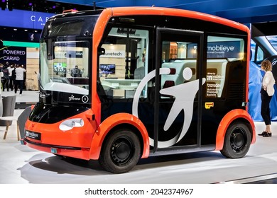 123 Transdev Images, Stock Photos & Vectors | Shutterstock