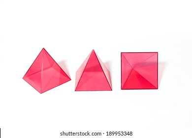 White 3d Pyramid Vector Illustration Box: เวกเตอร์สต็อก (ปลอดค่า ...