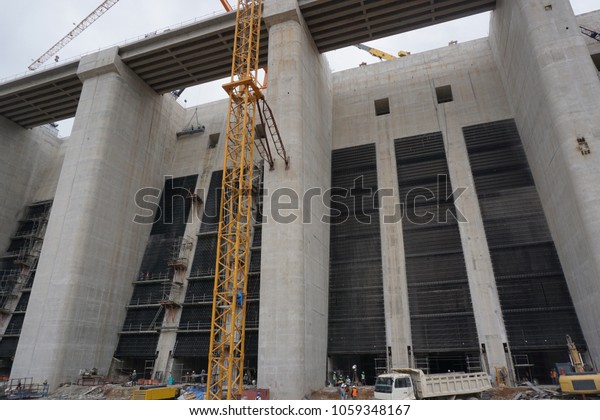 Trash Rack Installation Work Very Large Stock Photo 1059348167 ...