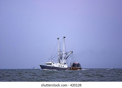 129 Trawler Boom Images, Stock Photos, 3D objects, & Vectors | Shutterstock